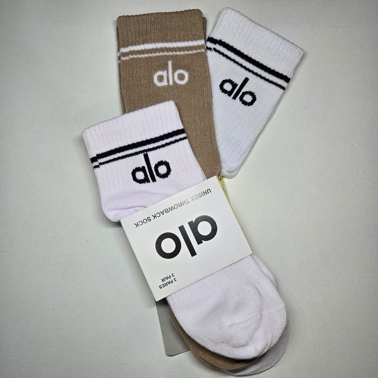 ALO Yoga Unisex Throwback Sock (3 Pairs) | eBay