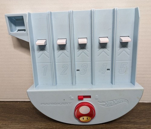 Hot Wheels Mario Kart Rainbow Road Rainbow Race Track Piece - Starting ...