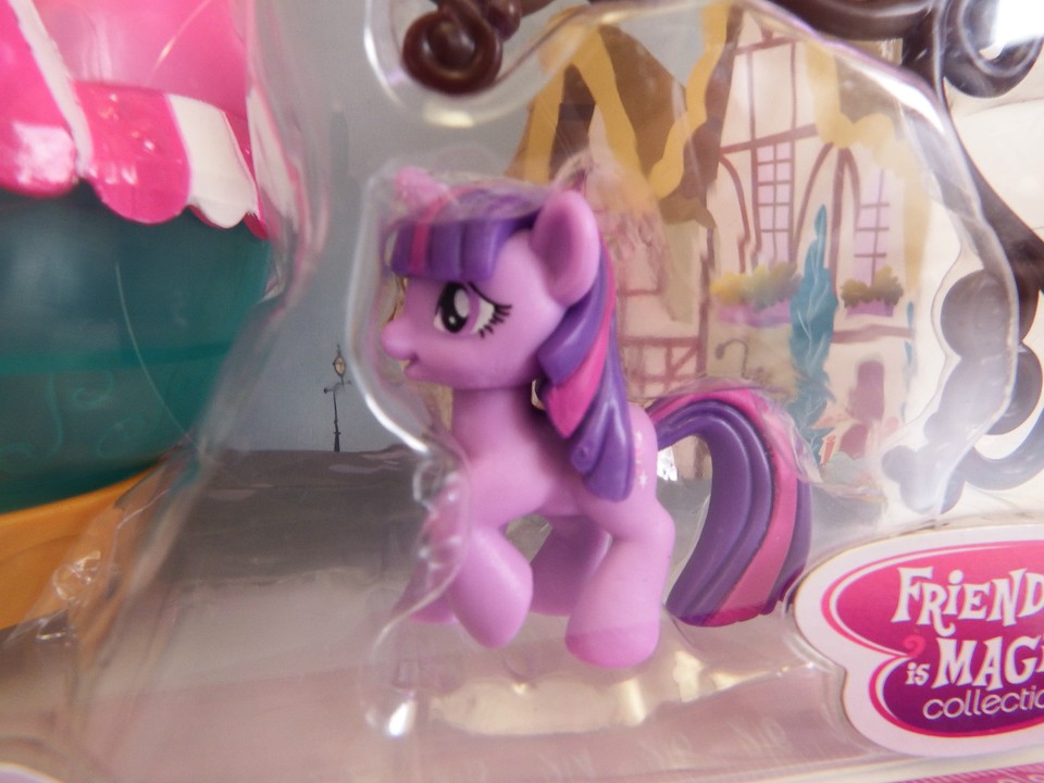 My Little Pony Friendship is Magic ICE CREAM STAND with Twilight ...