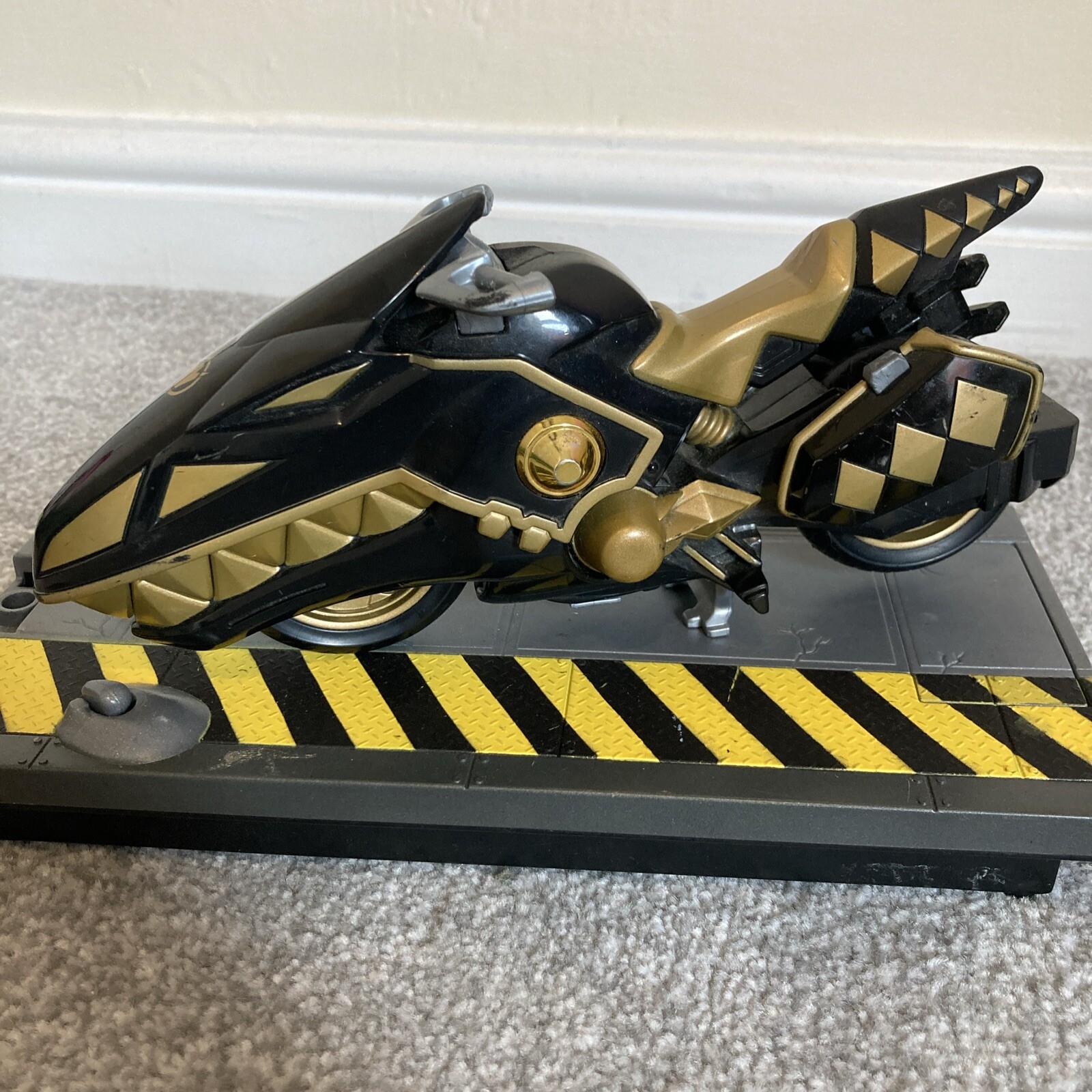 Bandai Power Rangers Dino Thunder BLACK RAPTOR CYCLE Motorbike 8 ...