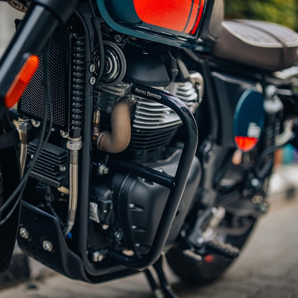 Royal Enfield " Bear 650 " Interceptor GT 650 Large Engine Guard Black ...