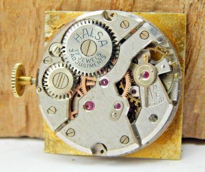Vintage Halsa 17 jewel 3 adjustment men's wrist watch movement w/ good ...