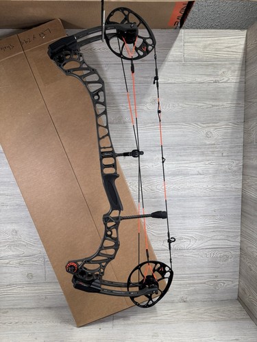 Used Mathews Vertix with Quiver and rest | eBay