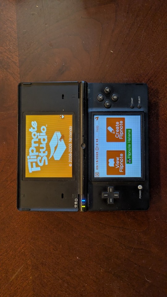 Nintendo DSi Handheld Game Console Only TWL-001 Black - Tested w ...