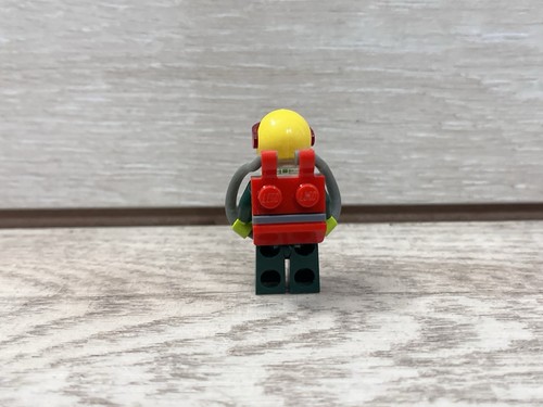 LEGO 70903 Kite Man Minifigure Super Heroes Batman Movie 2017 Retired ...