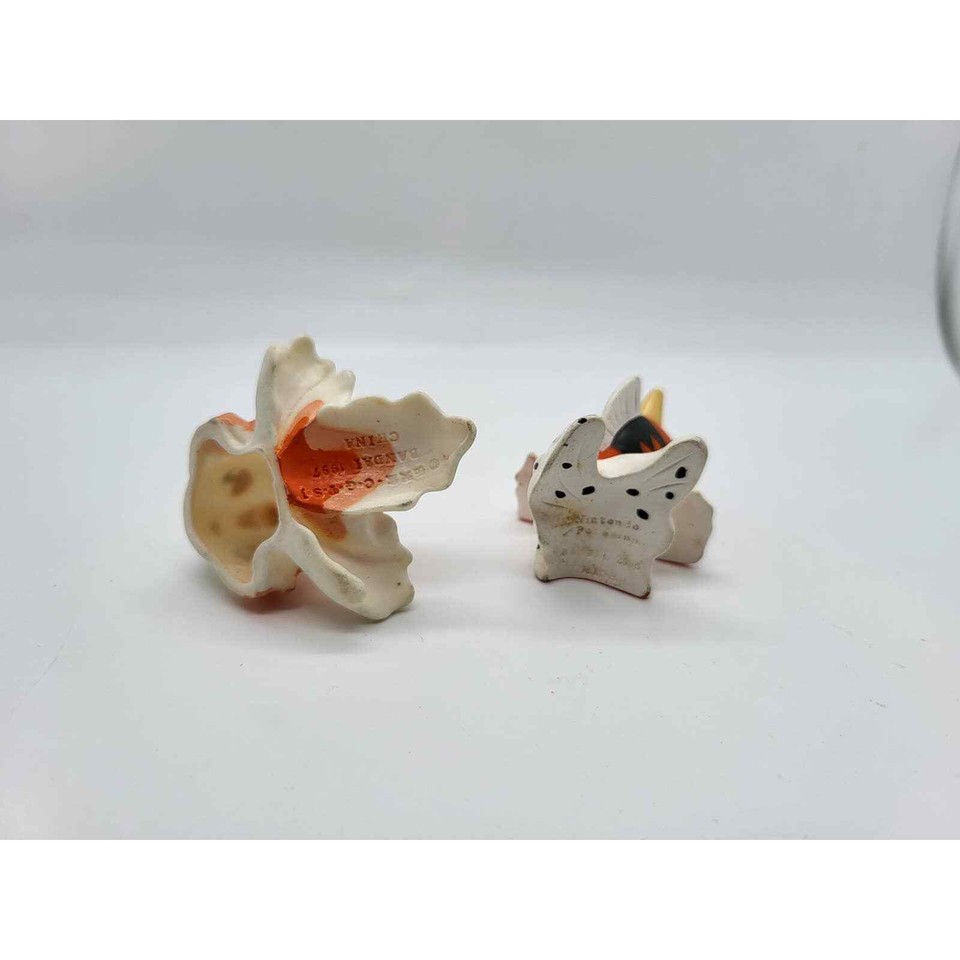 Goldeen and ﻿Seaking Finger Puppet figure Bandai Pokemon US Stock | eBay