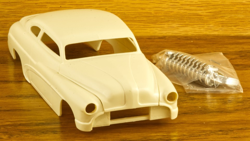 1/25-Scale Modelhaus Custom 1949 Mercury with Chopped Top and Chrome ...