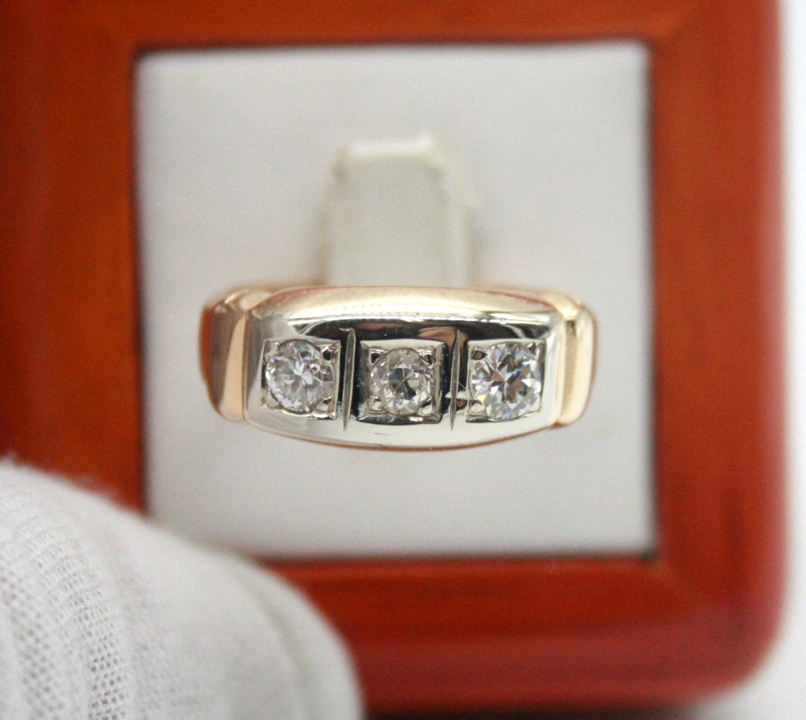 14K YELLOW GOLD MEN`S WEDDING 3 DIAMONDS RING WITH RO… - Gem