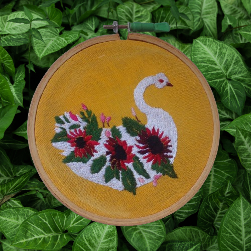 3D Hand Embroidery SWAN Needlepoint Design CHRISTMAS Nature Thread ...