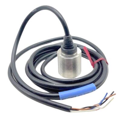 Keyence EZ-30M Inductive Proximity Switch 12-24VDC 30MM Stainless Steel ...