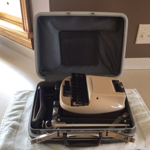 Samsonite Stenograph Court Reporter Shorthand Machine W Case & Tripod ...