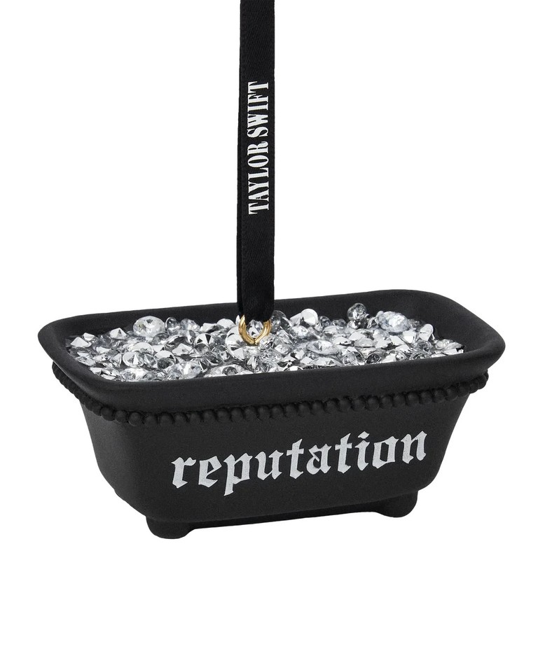 TARIFF FREE 🇨🇦 Taylor Swift Look What You Made Me Do Bathtub Ornament ...