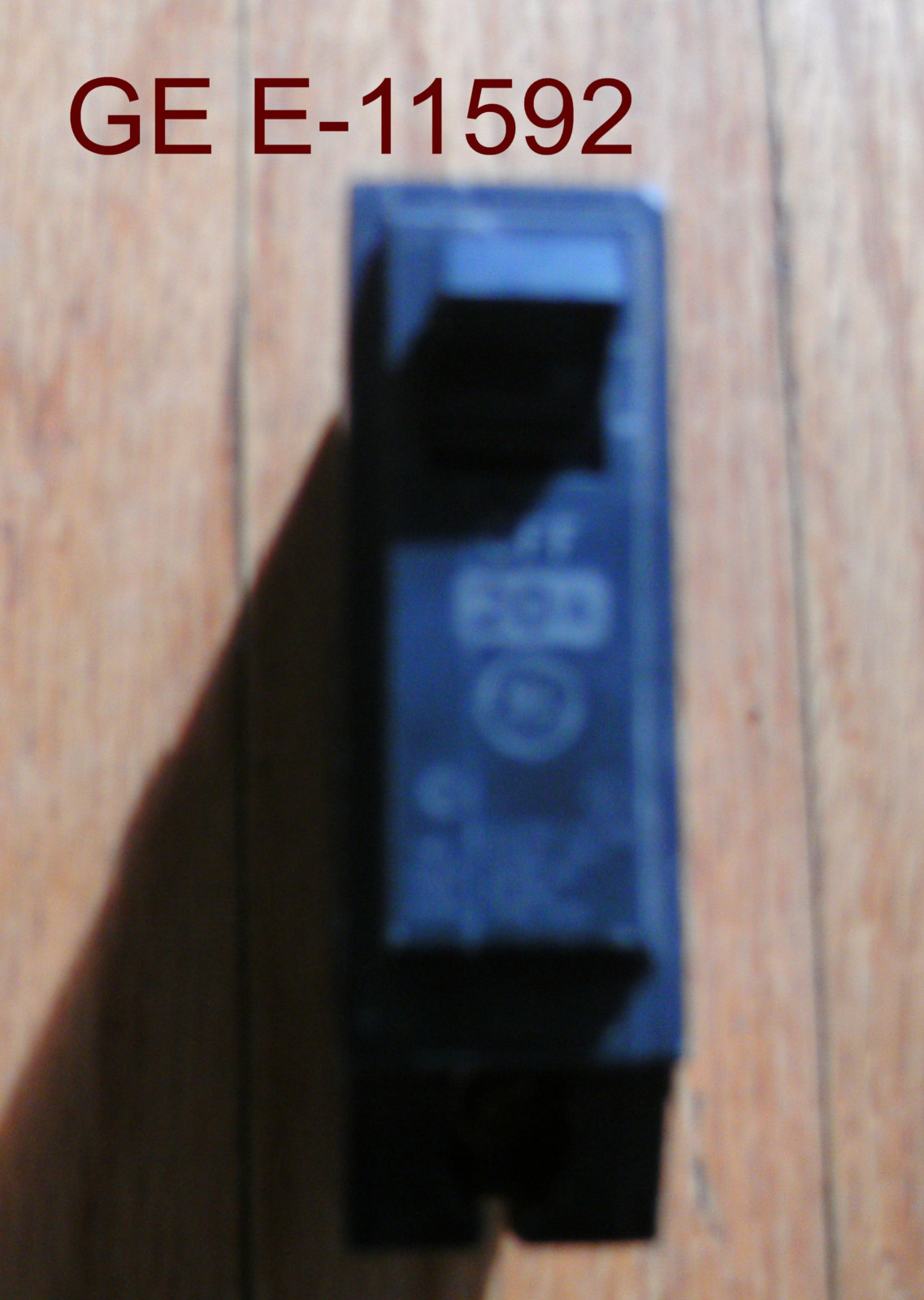 GENERAL ELECTRIC GE E-11592 TYPE THQL 20 AMP 1 POLE 120/240 VOLT | eBay