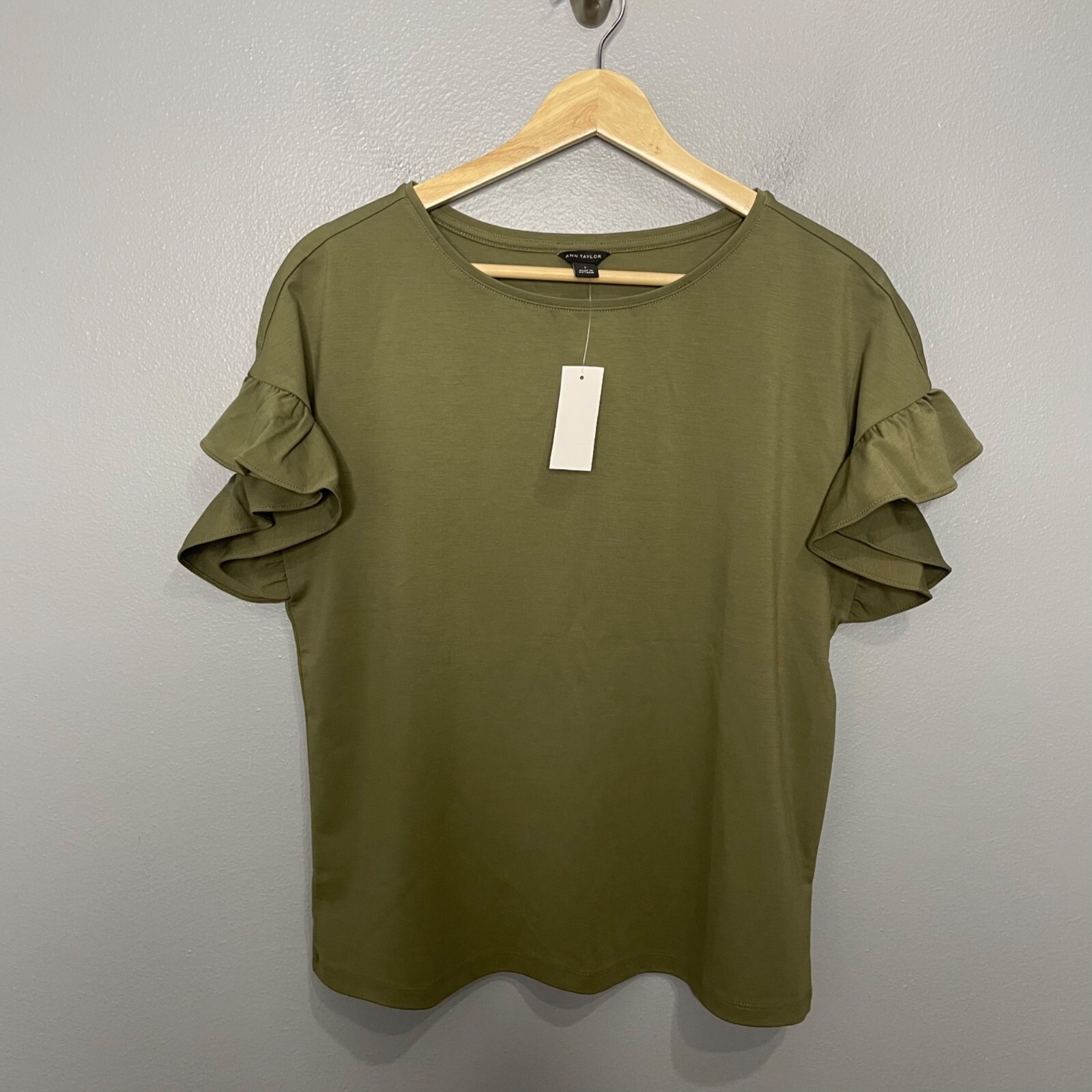 ANN TAYLOR olive green ruffle sleeve knit top size S Small New Nwt ...