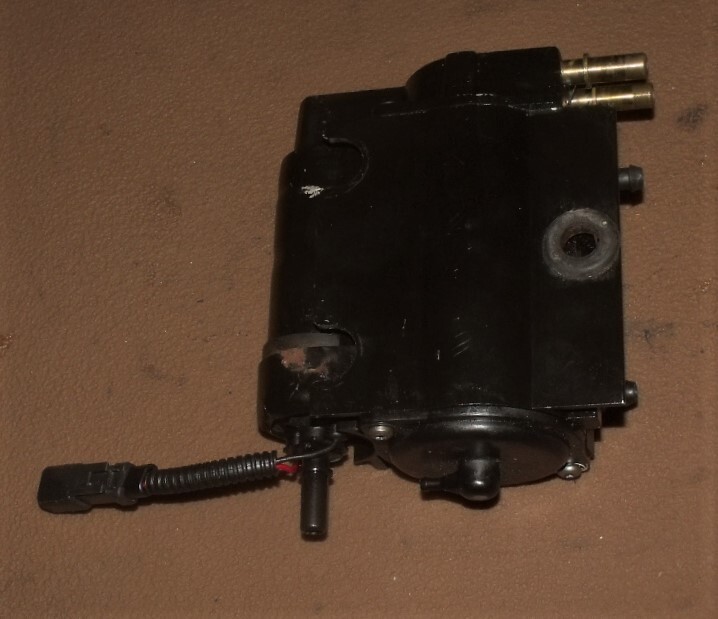 Evinrude 150 HP VST Fuel Reservoir & Pump Assembly PN 5004428 Fits 1998 ...