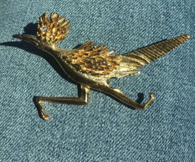 Vintage Road Runner Pin Brooch Gold Tone Large Textured | eBay