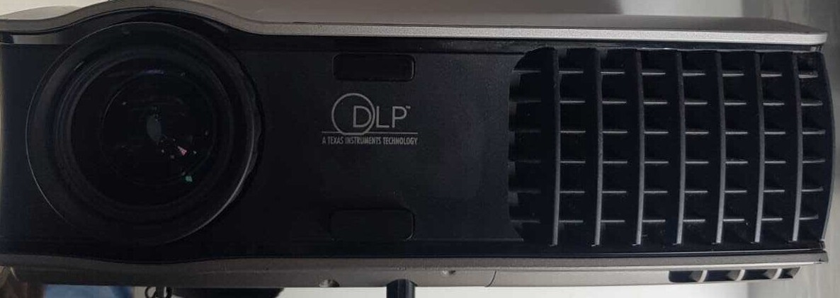 Dell 2400MP DLP front Projector VGA HDMI Composite USB Network | eBay ...