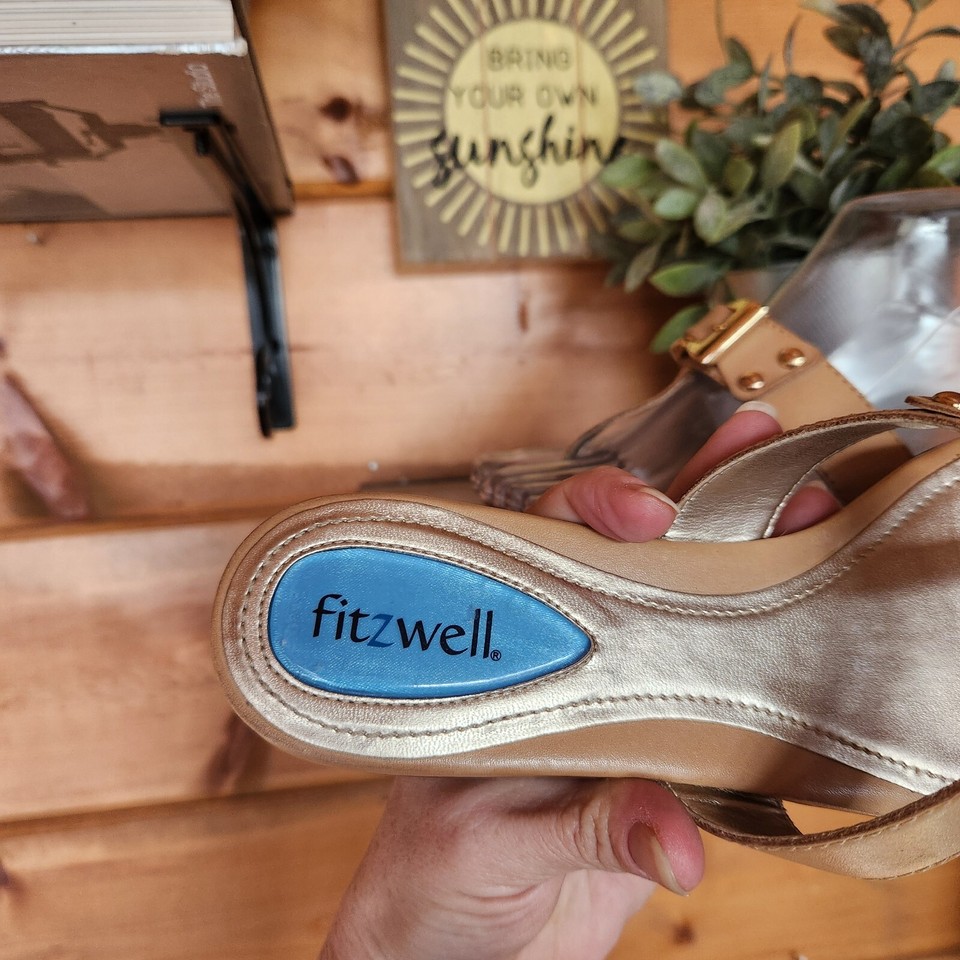 Fitzwell Brown Tan Leather Thong Sandals Gold Buckle Accent Flat Shoes ...