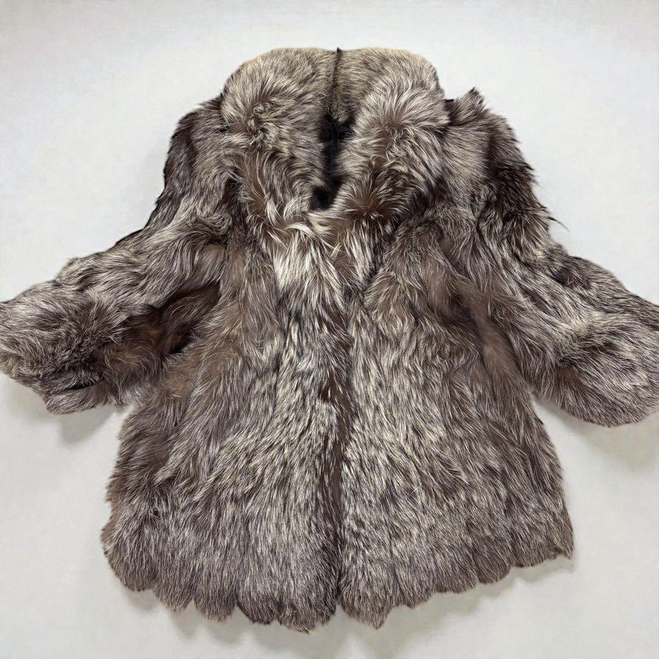 SAGA FOX Silver Fox Fur Coat Real Fur Free Size Fits XL Authentic Japan ...