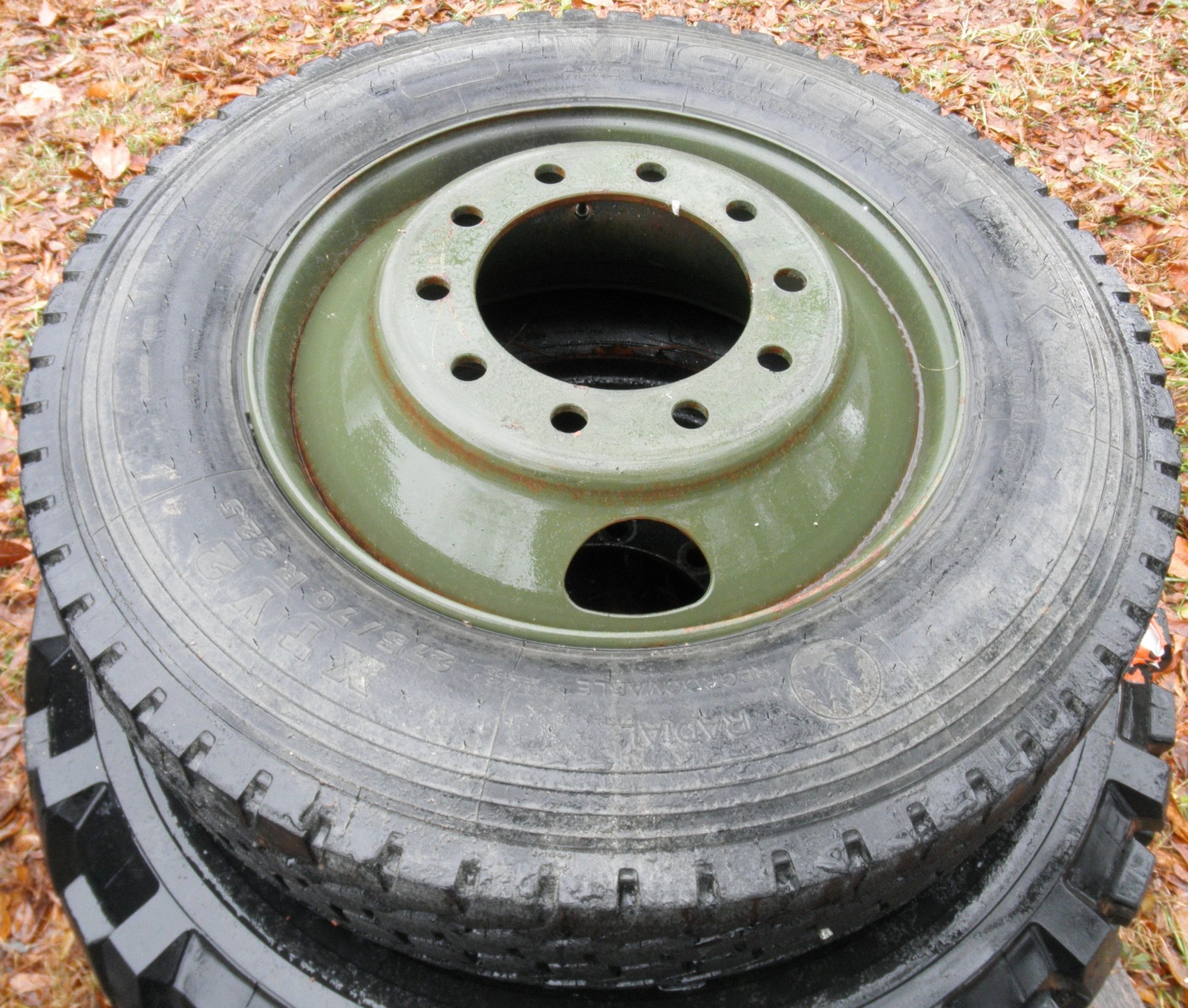 2530-01-441-9700 Military Trailer Wheel 10-Lug 8.25 x 22.5 Fits M870A3 ...