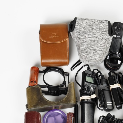 Lot Of Assorted Brand 35mm Digital Camera Accessories, As Is | eBay