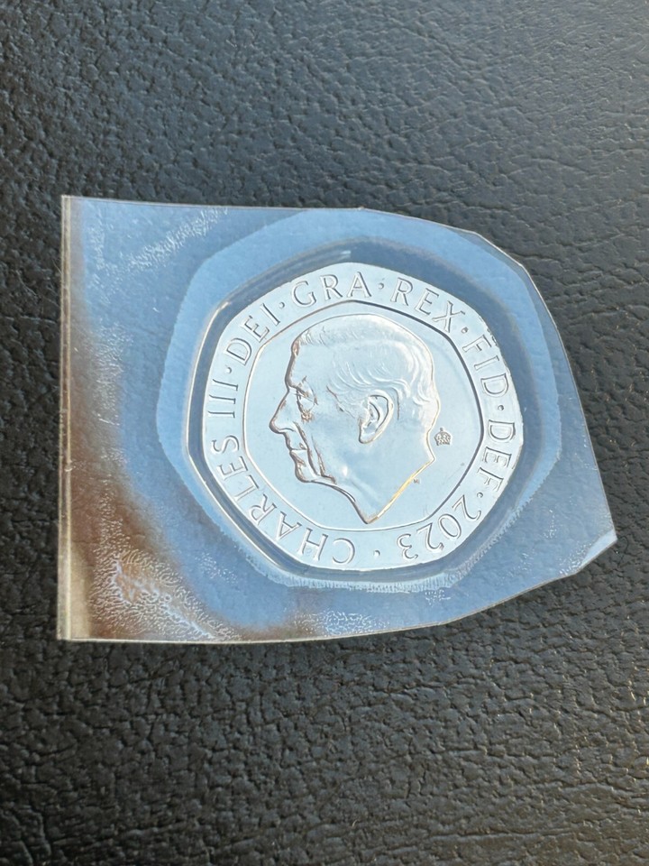 2023 2024 or 2025 20p PUFFIN Twenty pence coin Brilliant Uncirculated ...