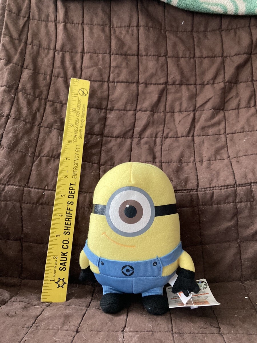 One Eyed Minion Despicable Me Minion Toy Hi Res Stock Photography And