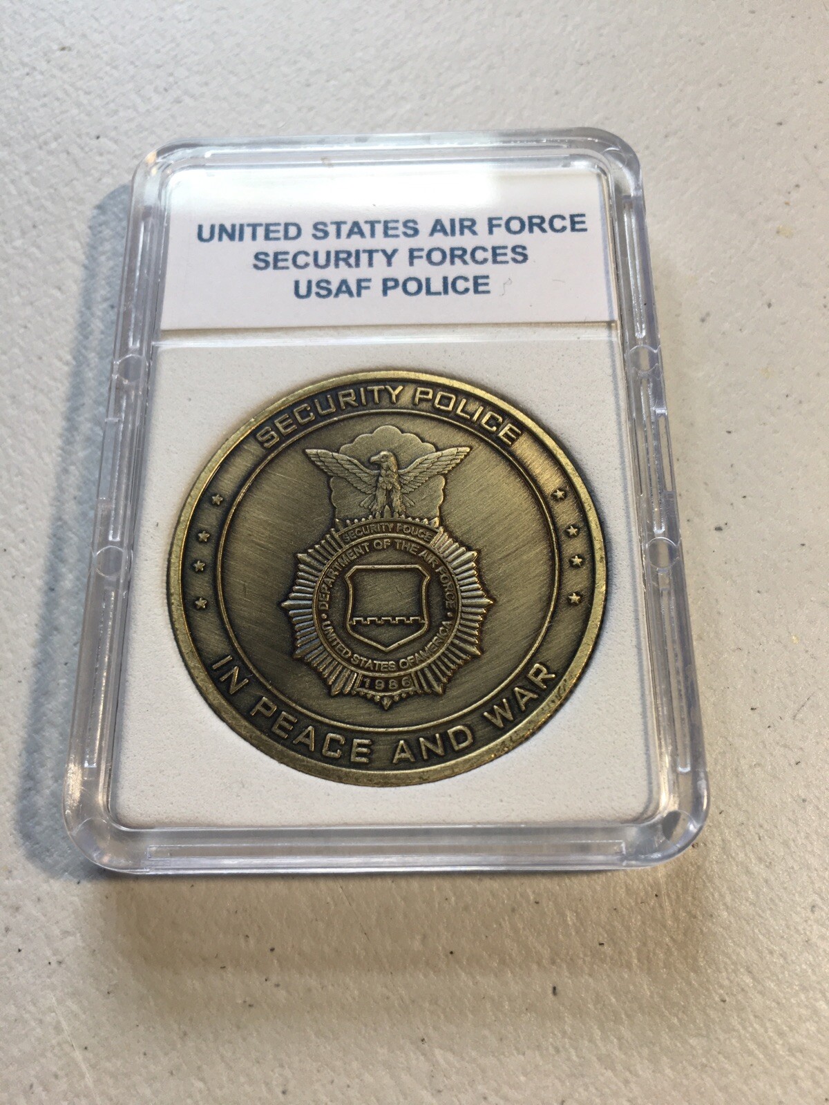 USAF CHALLENGE COIN US AIR FORCE SECURITY POLICE MILITARY w Case New ...