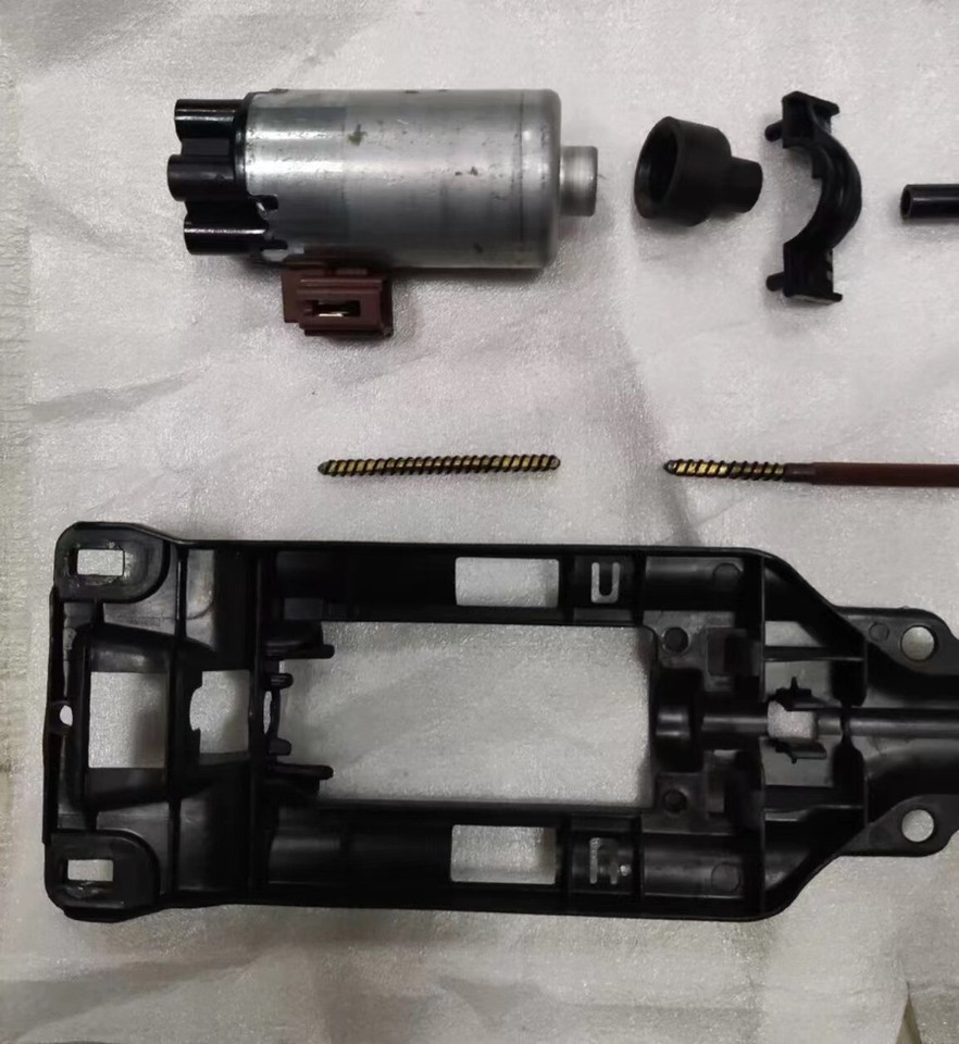 Suitable for Mercedes-Benz W222 C E GLC seat leveling motor A0009102609 ...