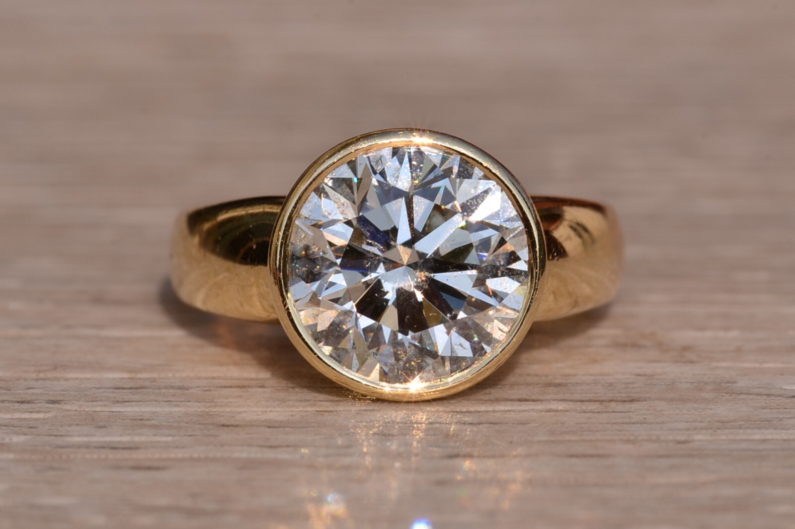 Bezel Set Round Brilliant Cut Natural Diamond Engagem… - Gem