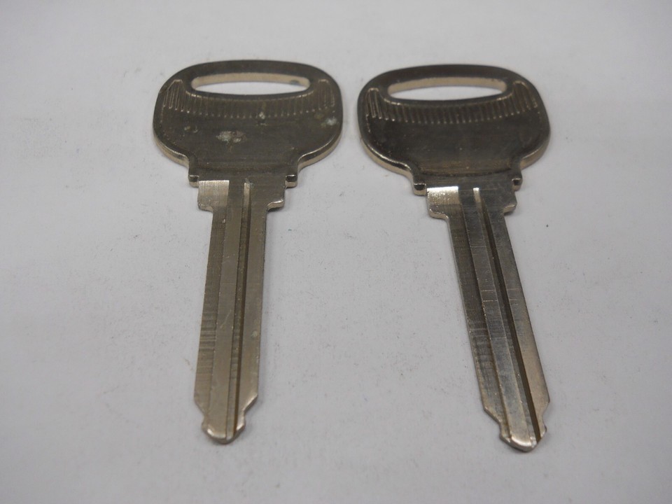 Ilco X202 Key Blank Fits Ford Probe Mercury Capri Tracer H59 Lot of 2 ...