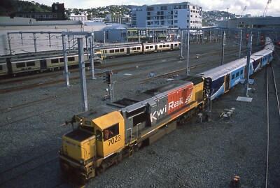 BN: Original Slide KIWI Rail GT22MC #7023 w/Train - Wellington NZ 2024 | eBay