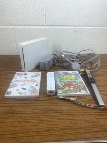 Nintendo Wii White Console Bundle With All Leads, 1 Controller And 2 ...