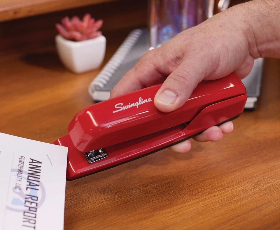 Swingline 747 Business Full Strip Desk Stapler Office Space Rio Red ...