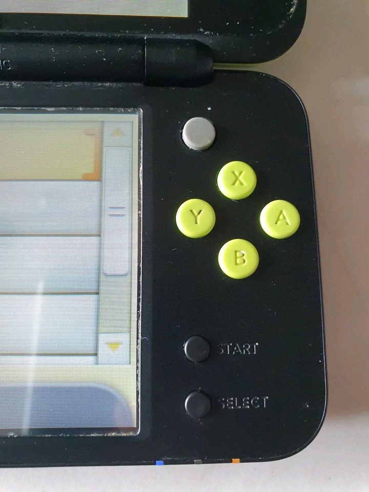 New Nintendo 2DS XL LL Lime Green & Black Console With USB Charging ...