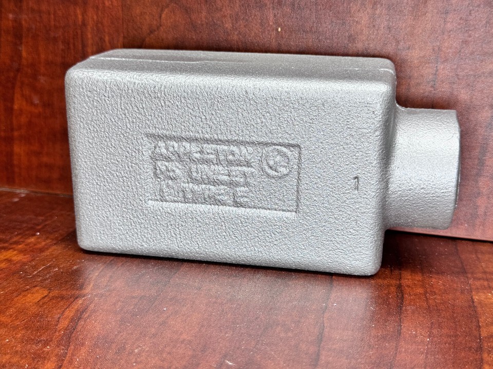 Appleton FS-1-100-A, 1" Aluminum Device Box 1-Hub 1-Gang Outlet Unilet ...