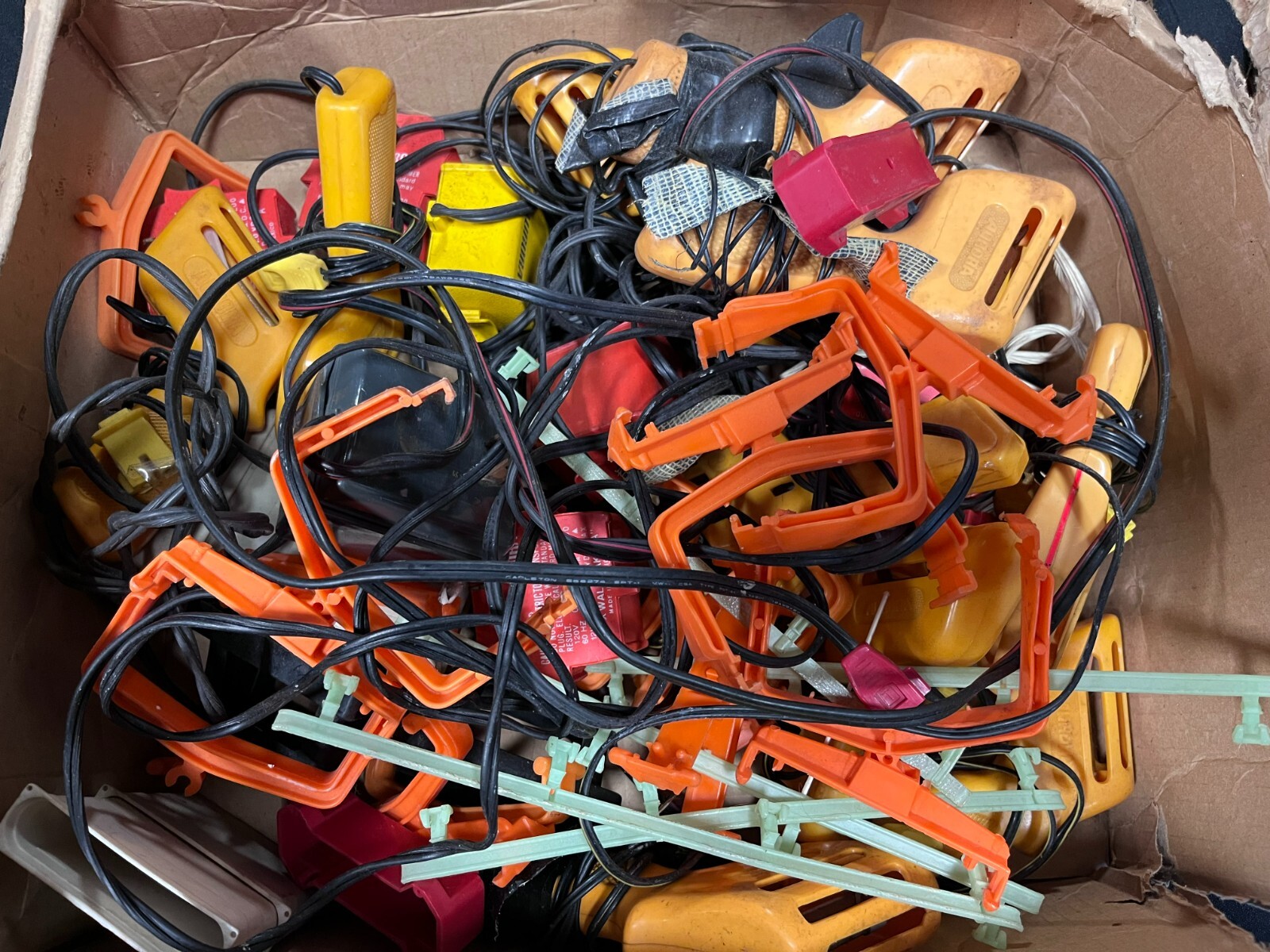 Vintage 1960s 70s Assorted Aurora Slot Car Cables Controllers & Pieces ...