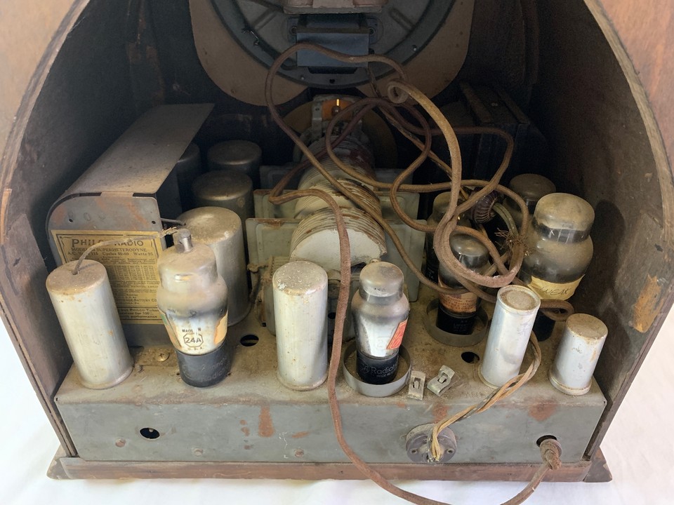 vintage antique PHILCO Model 90 Superheterodyne Cathedral RADIO~turns ...