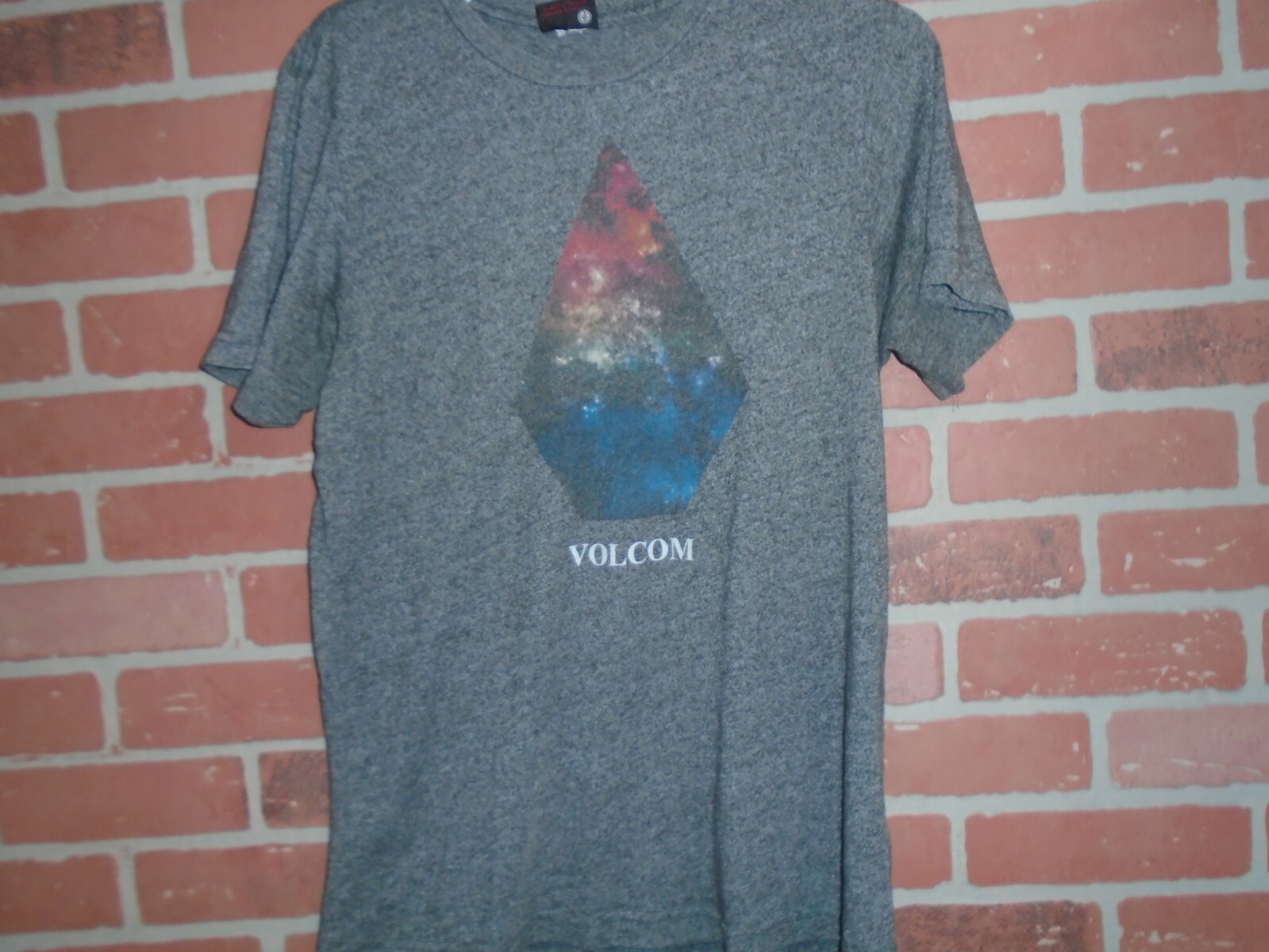VOLCOM MENS "STONE"DESIGN TSHIRT SIZE MEDIUM | eBay