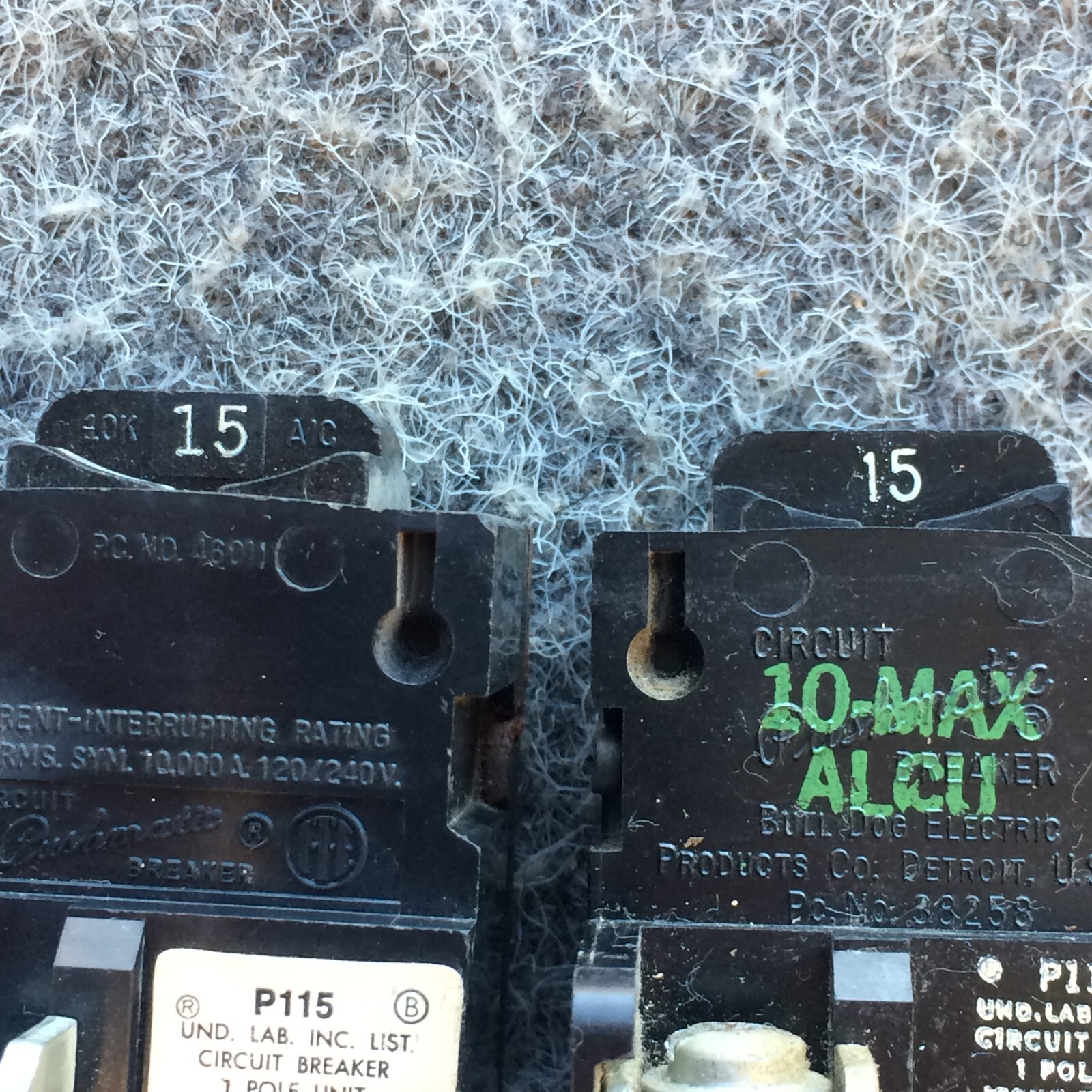 LOT OF 2 BULLDOG ITE PUSHMATIC P115 1 pole 15 amp w/Shield P115 Circuit ...