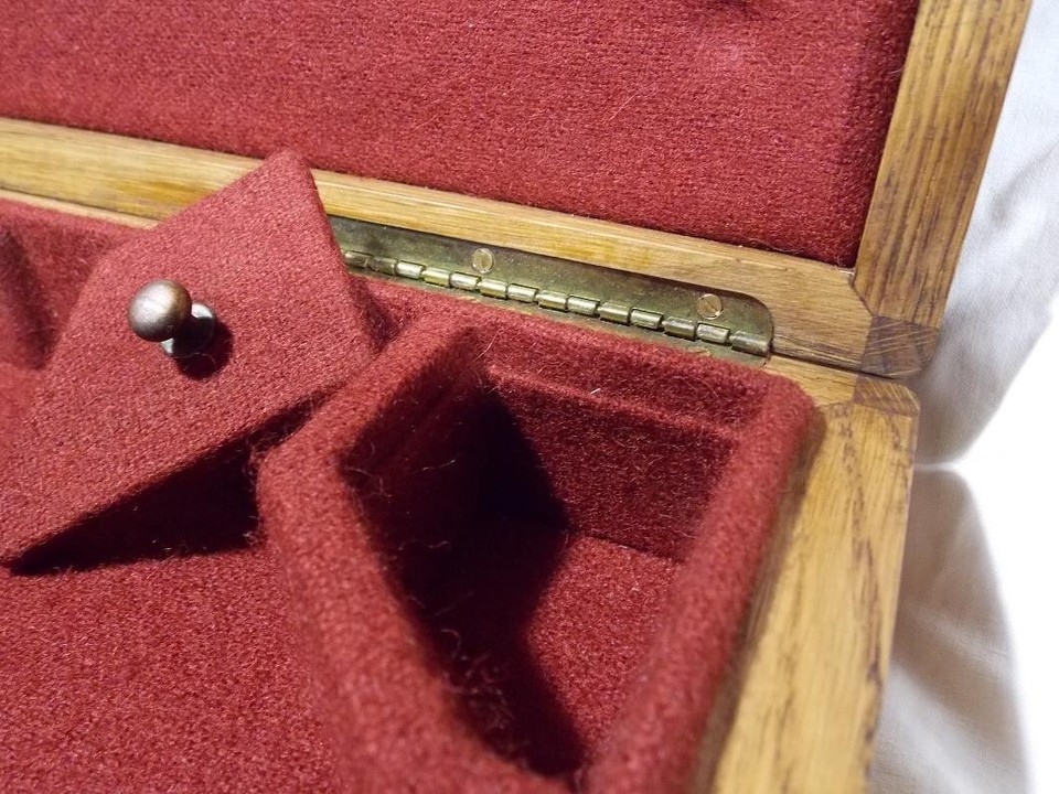 REVOLVER PRESENTATION CASE DISPLAY BOX for Colt Navy | eBay