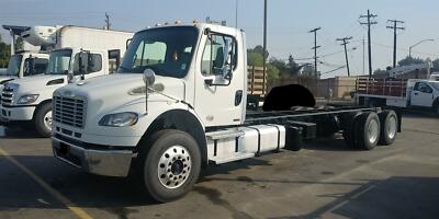 2012 FREIGHTLINER M2 TANDEM AXLE CHASIS CUMMINS 300HP 52,000# gvw ...