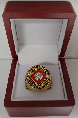 Moses Malone - 1983 Philadelphia 76ers Championship Ring With Wooden ...