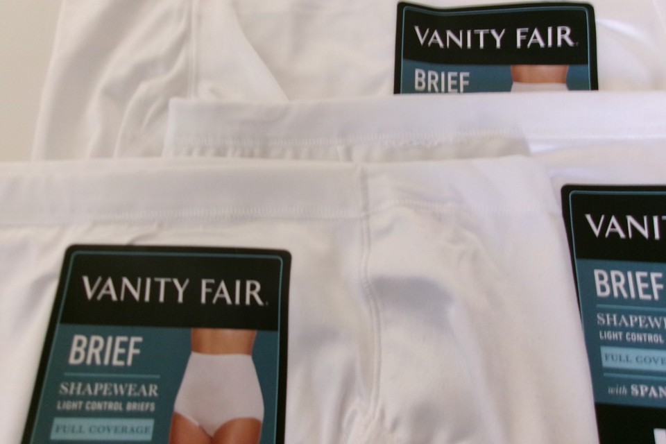 Three Vanity Fair Body Caress hi-cut Brief size 7 White Style 13137 | eBay