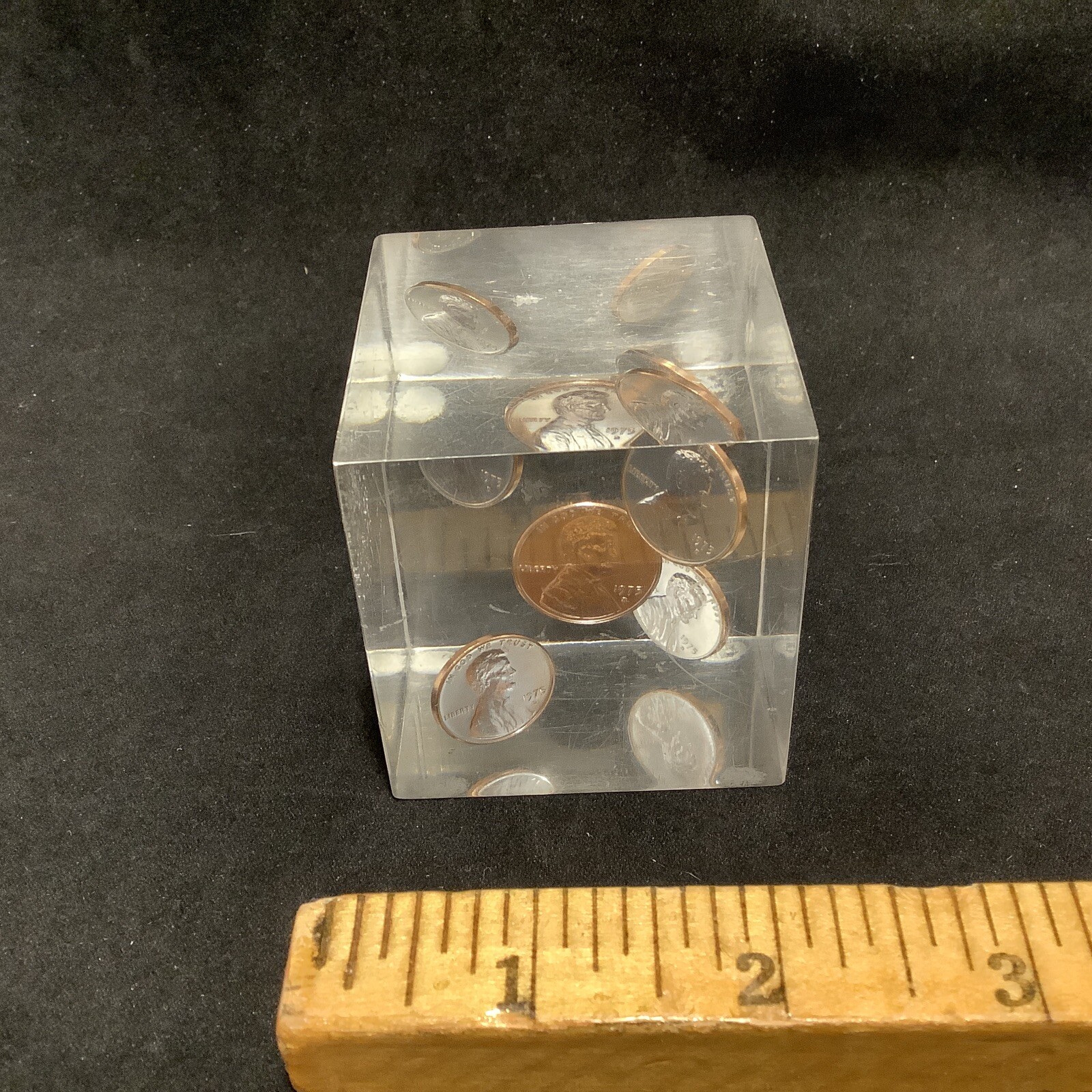 Vintage Acrylic Lucite Floating PENNY 1975 D Pennies Cube Paperweight 2 ...