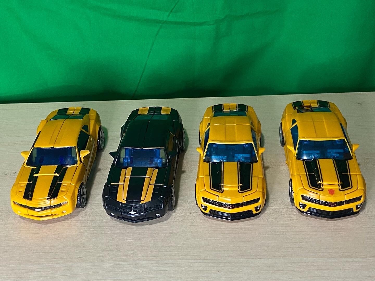 Transformers Deluxe 2007 2009 ROTF Allspark Power Bumblebee Collection ...