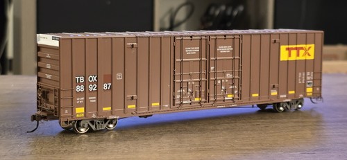HO Scale Athearn RTR 60' Gunderson Double Door Boxcar TTX/TBOX #889287 ...
