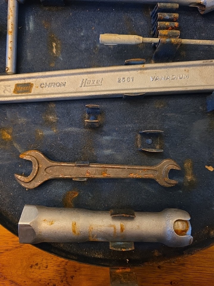 Hazet Tool-Kit Tool-Box Case Set Tire Round EARLY VW Bug Beetle Porsche ...
