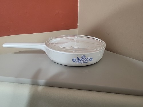 Vintage Corning Ware Range Toppers 8.5" Skillet Blue Cornflower Lid ...