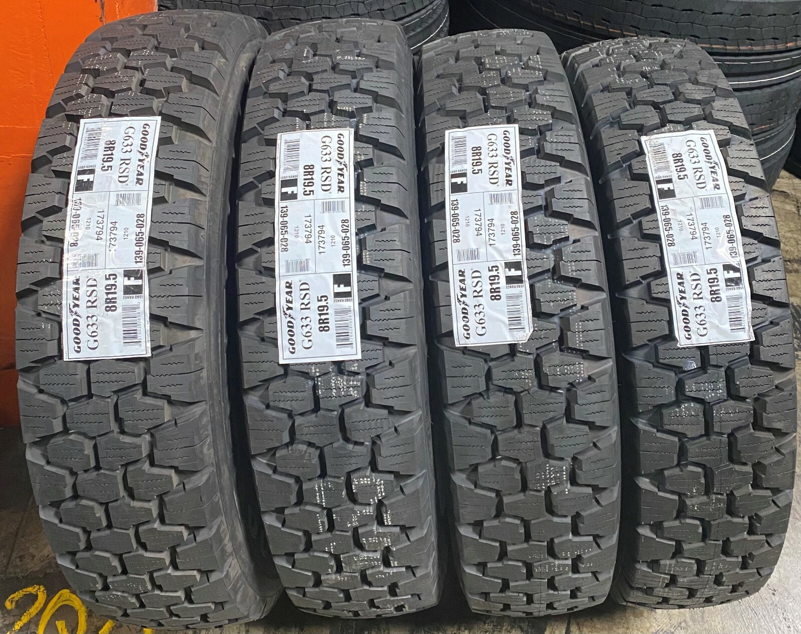 8R19.5 Goodyear G633 12 фанеры 124F (набор из 4) (NOS) | eBay